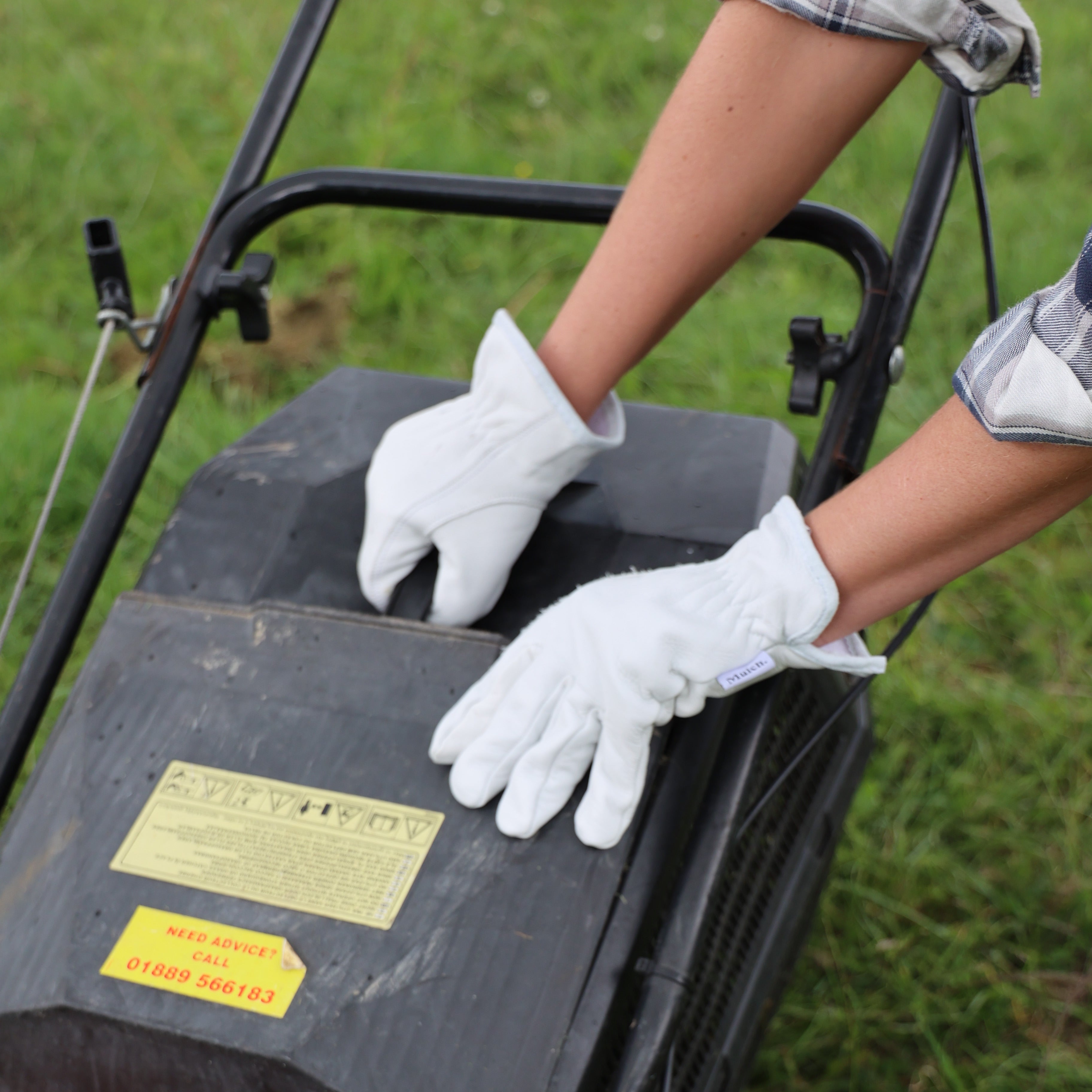 Mulch Tough Glove | White Gardening Glove – Mulch.